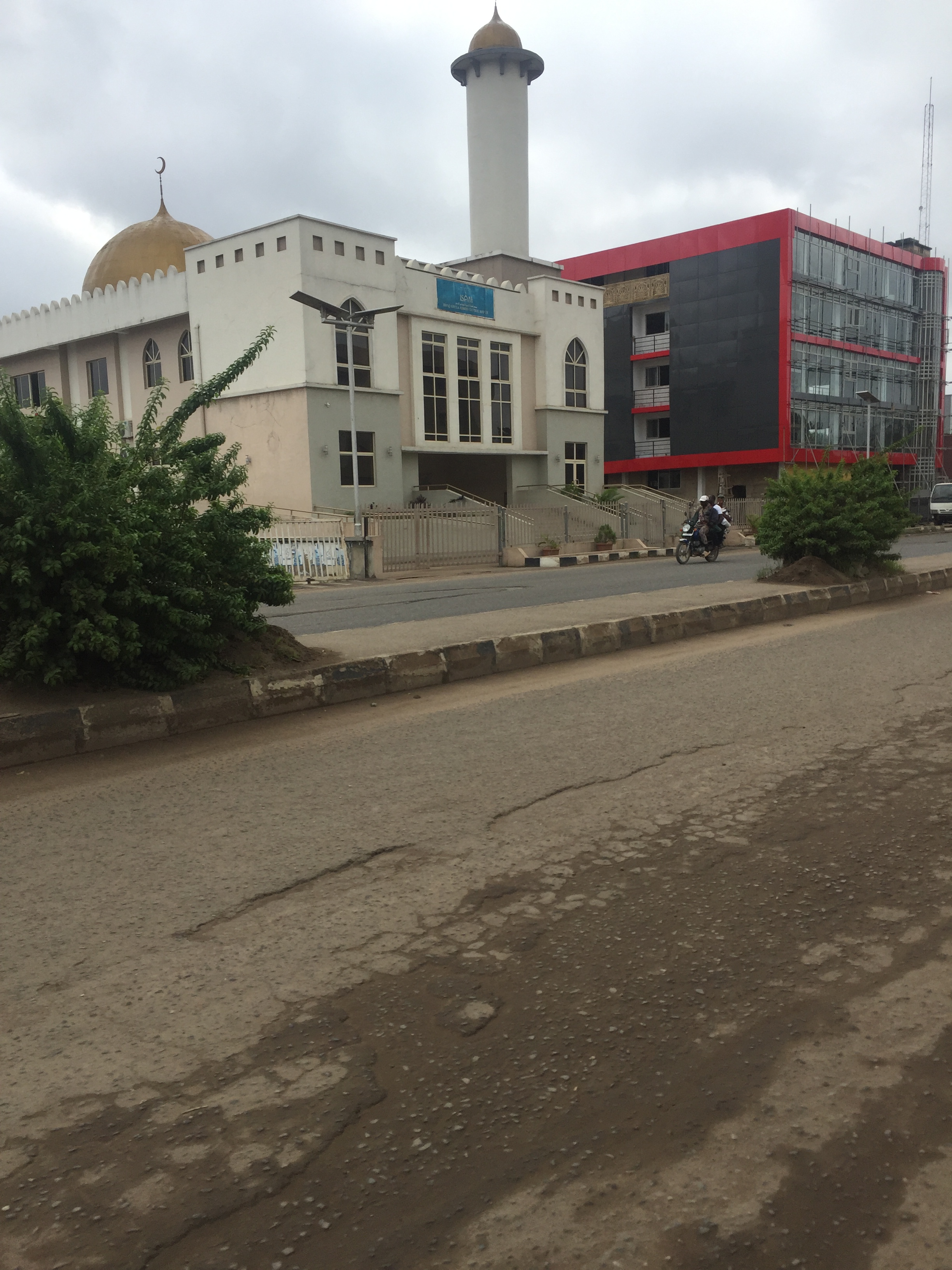 Oke Ado | Juju Films